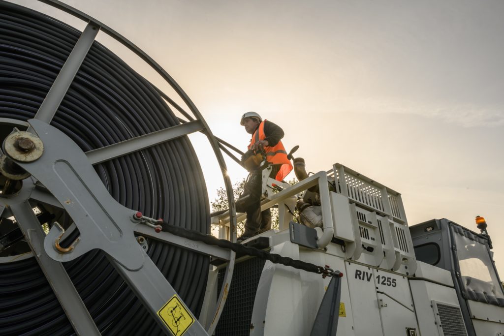 Travaux génie civil, massif pylônes, déploiement réseaux télécom - BETF